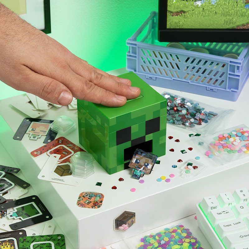 Minecraft Creeper 3D Sticker Maker - Paladone Trade